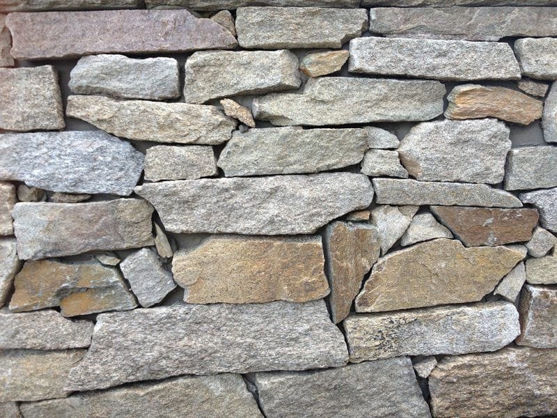 STACKED STONE CLADDING; ROCKFACE AND LEDGESTONE SERIES